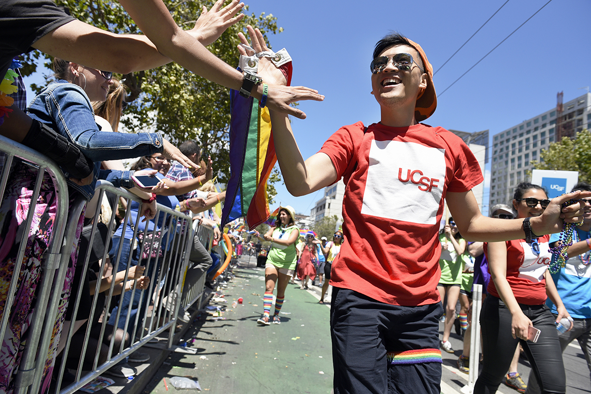 ‘UCSF United with Love’: Hundreds March in the 2016 San Francisco Pride ...