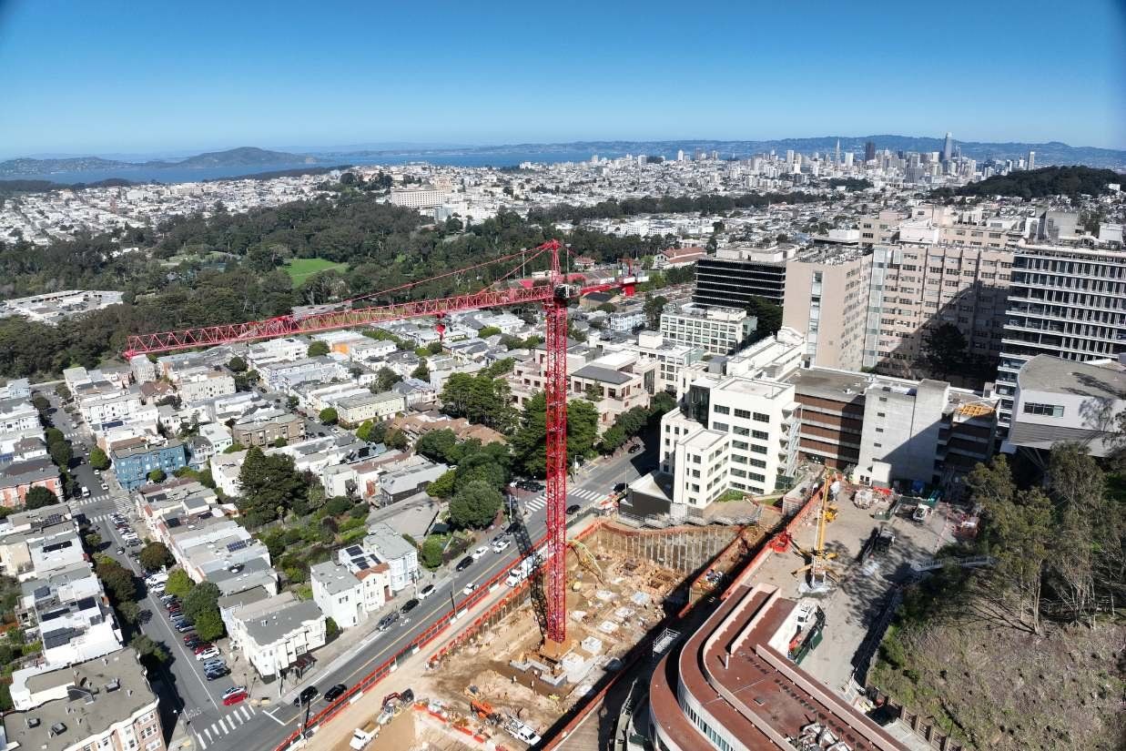 See the ‘Exciting’ New Tower Cranes Building the Future at UCSF ...